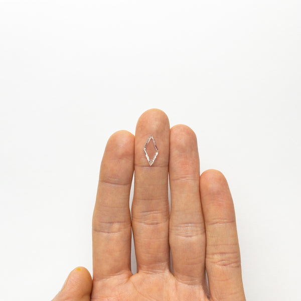 1.49ct 15.41x7.37x1.50mm Kite Portrait Cut Sapphire 22091-01 - Misfit ...